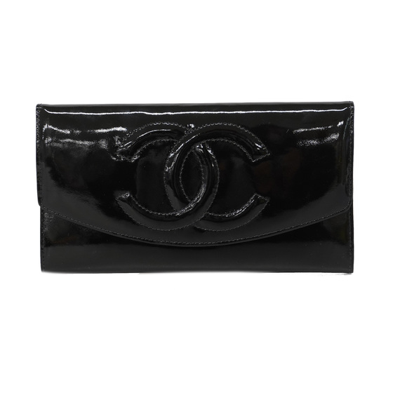 CHANEL | Accessories | Auth Chanel Bifold Wallet Womens Patent Leather ...
